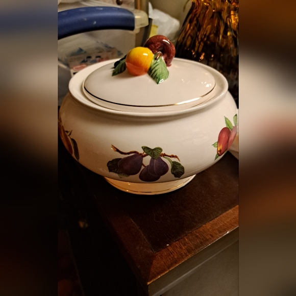 Dining | Vintage Fruit Covered Bowl W 3d Fruit On Lid Gold Trim Circa ...